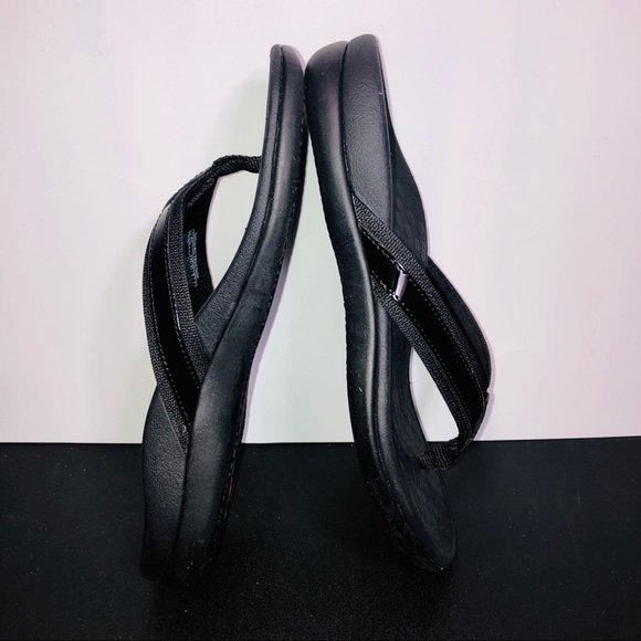Vionic | Shoes | Gently Used Vionic Orthopedic Toepost Sandals | Poshmark